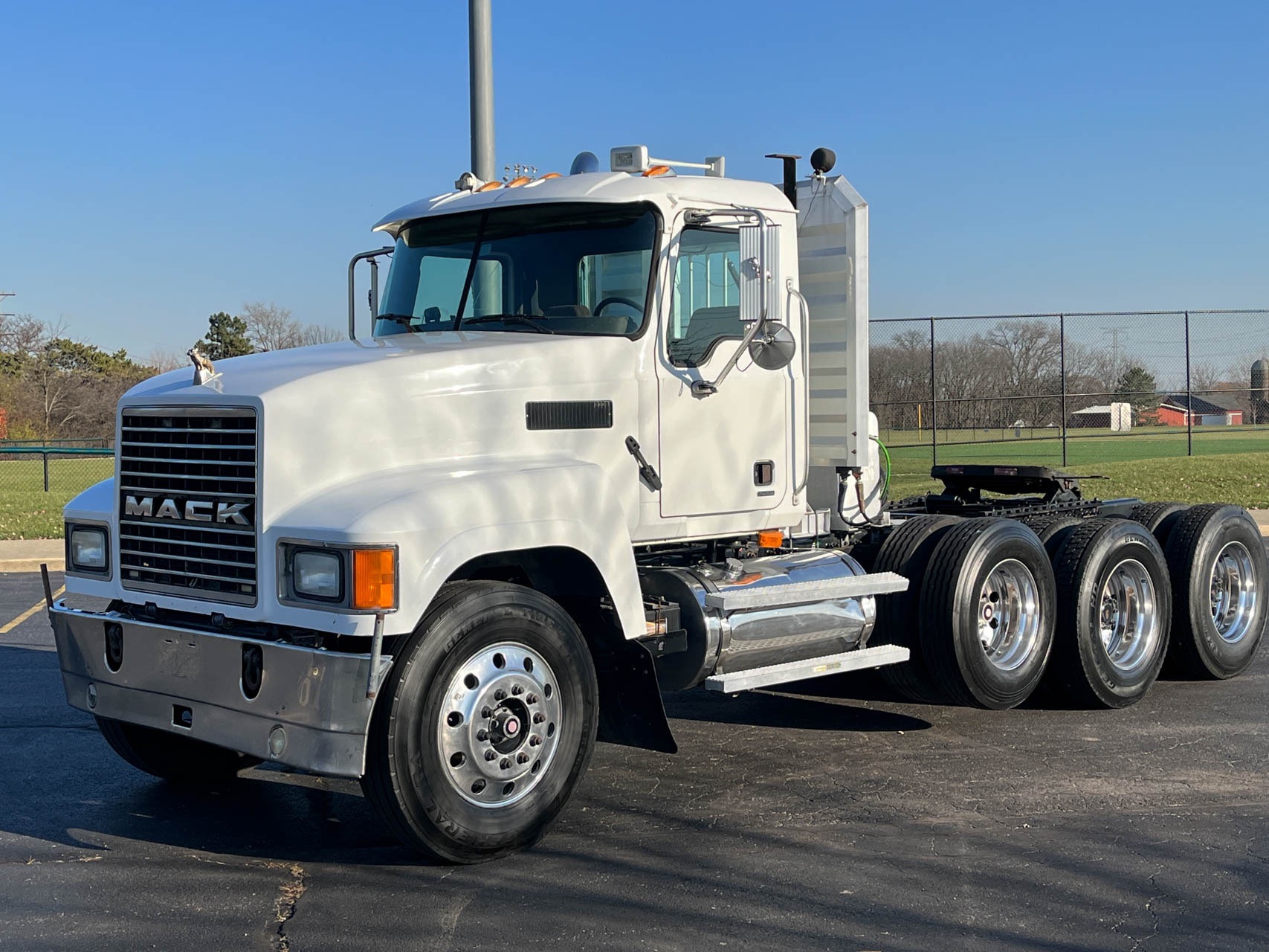 Used 2007 MACK CHN613 For Sale ($59,800) | Midwest Truck Group Stock #20527