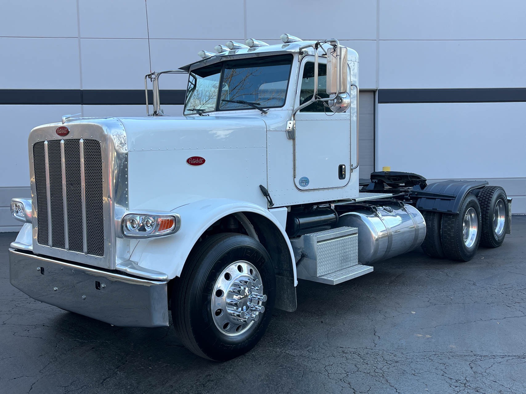 Used 2018 Peterbilt 389 Day Cab For Sale ($54,800) | Midwest Truck ...