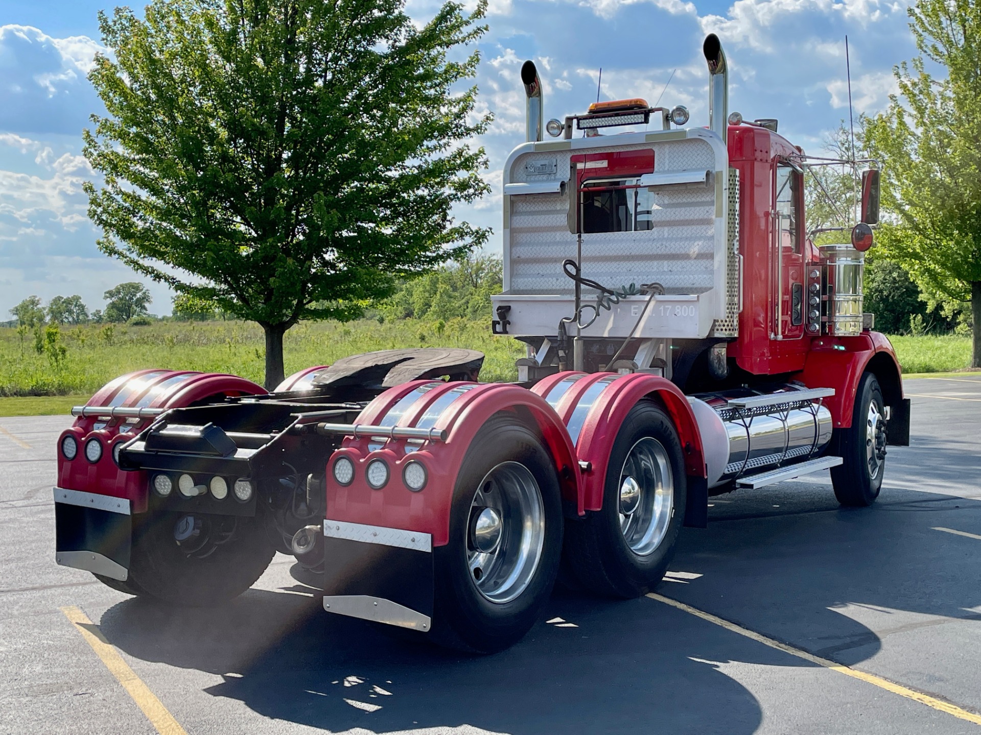 Custom Kenworth T800 Trucks
