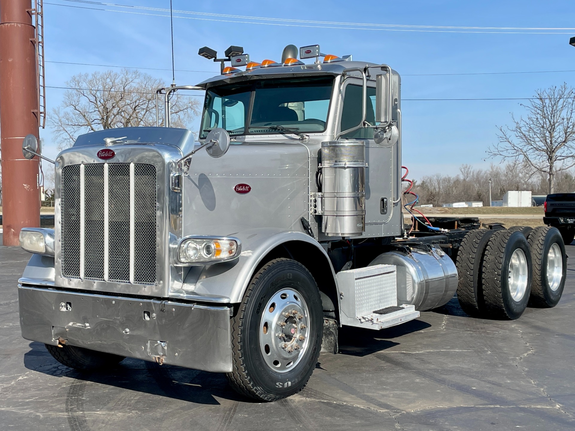 Used 2010 Peterbilt 388 Day Cab - Cummins ISX - 500 HP - 13 Speed - Wet ...